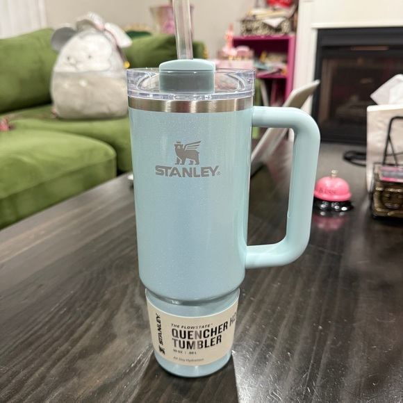 Stanley | Dining | New Stanley Blueberry Milk Quencher H2 Flowstate ...